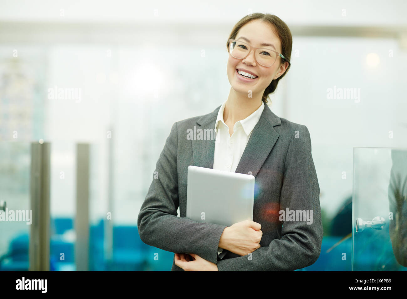 Successful employee hi-res stock photography and images - Alamy