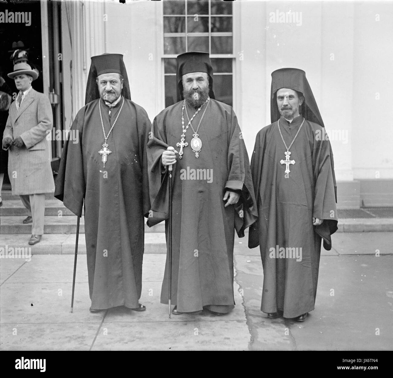 Greek orthodox churchmen Stock Photo - Alamy