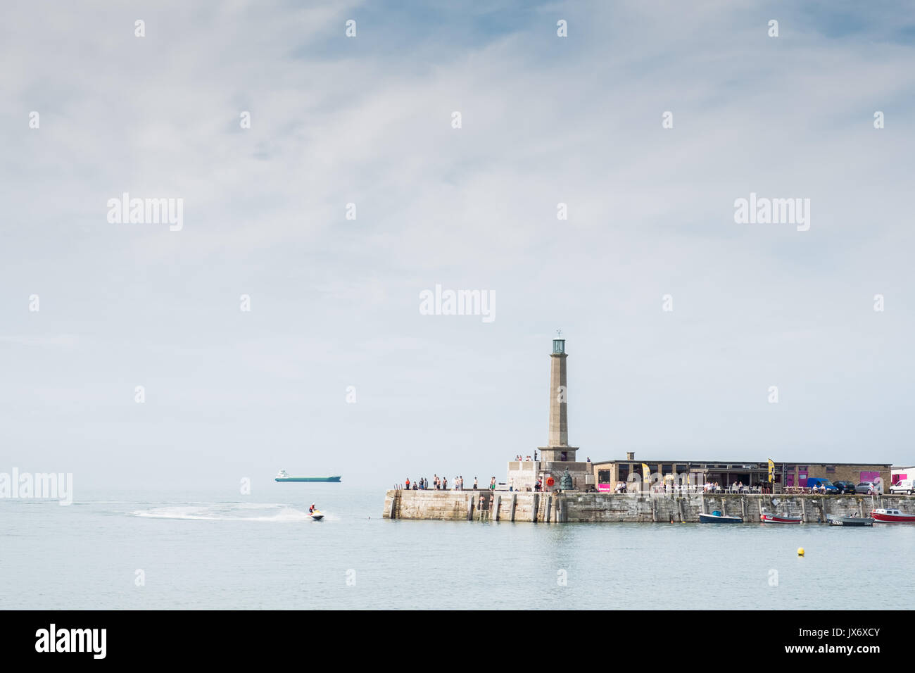 Margate Promenade & Harbour Arm, Kent, UK Stock Photo - Alamy