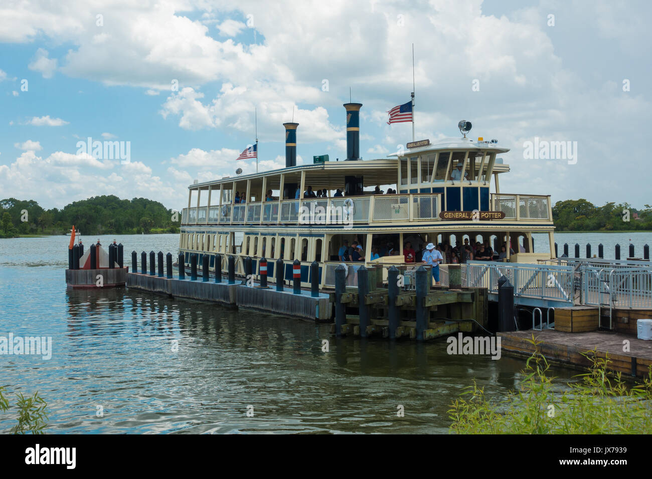 General Joe Potter Ferryboat at Magic Kingdom, Walt Disney World ...