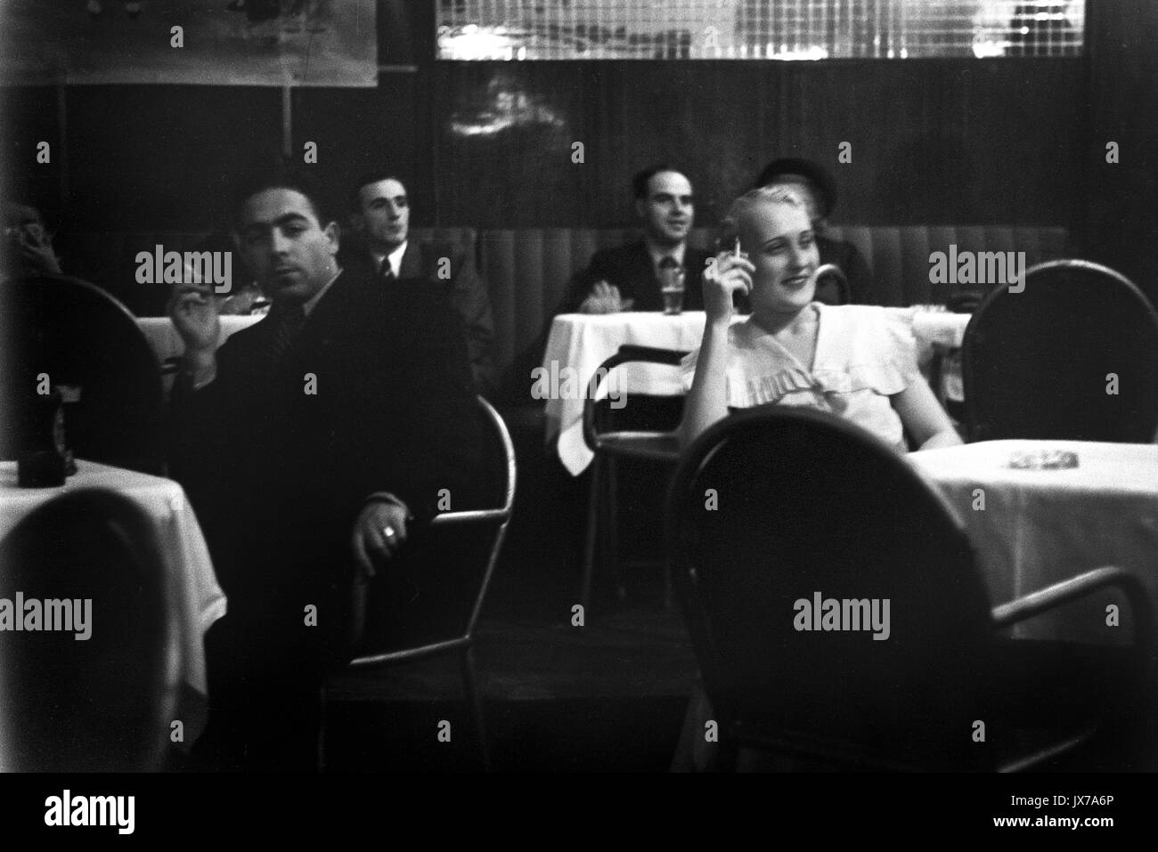 1930s Entertainment Stock Photos & 1930s Entertainment Stock Images - Alamy