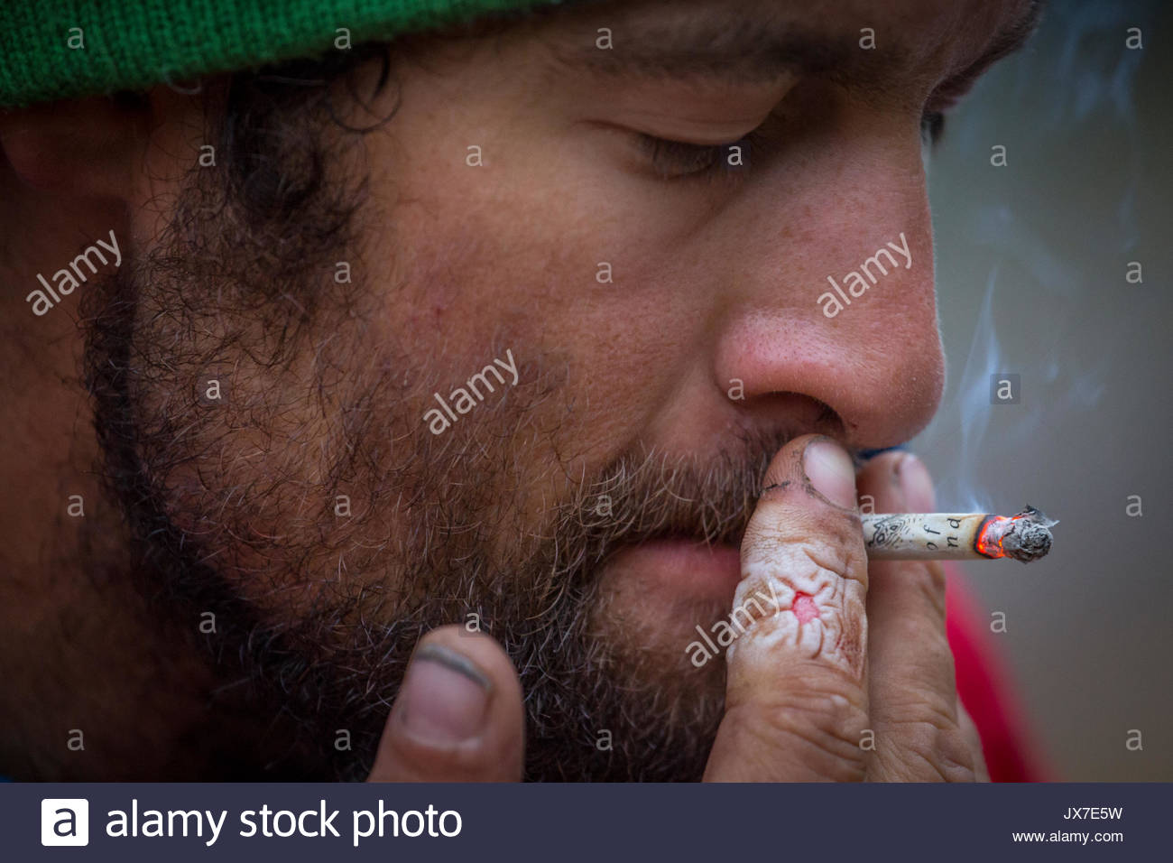 Puckered Stock Photos & Puckered Stock Images - Alamy