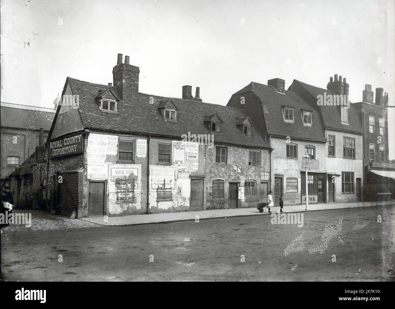 Victorian housing street hi-res stock photography and images - Alamy