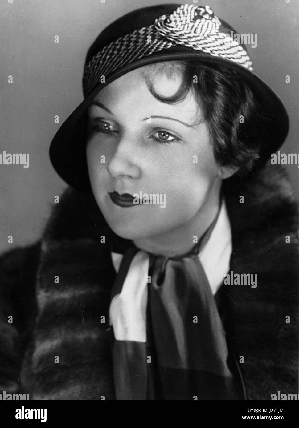 Yva Fashion Photo 1930s Stock Photo - Alamy