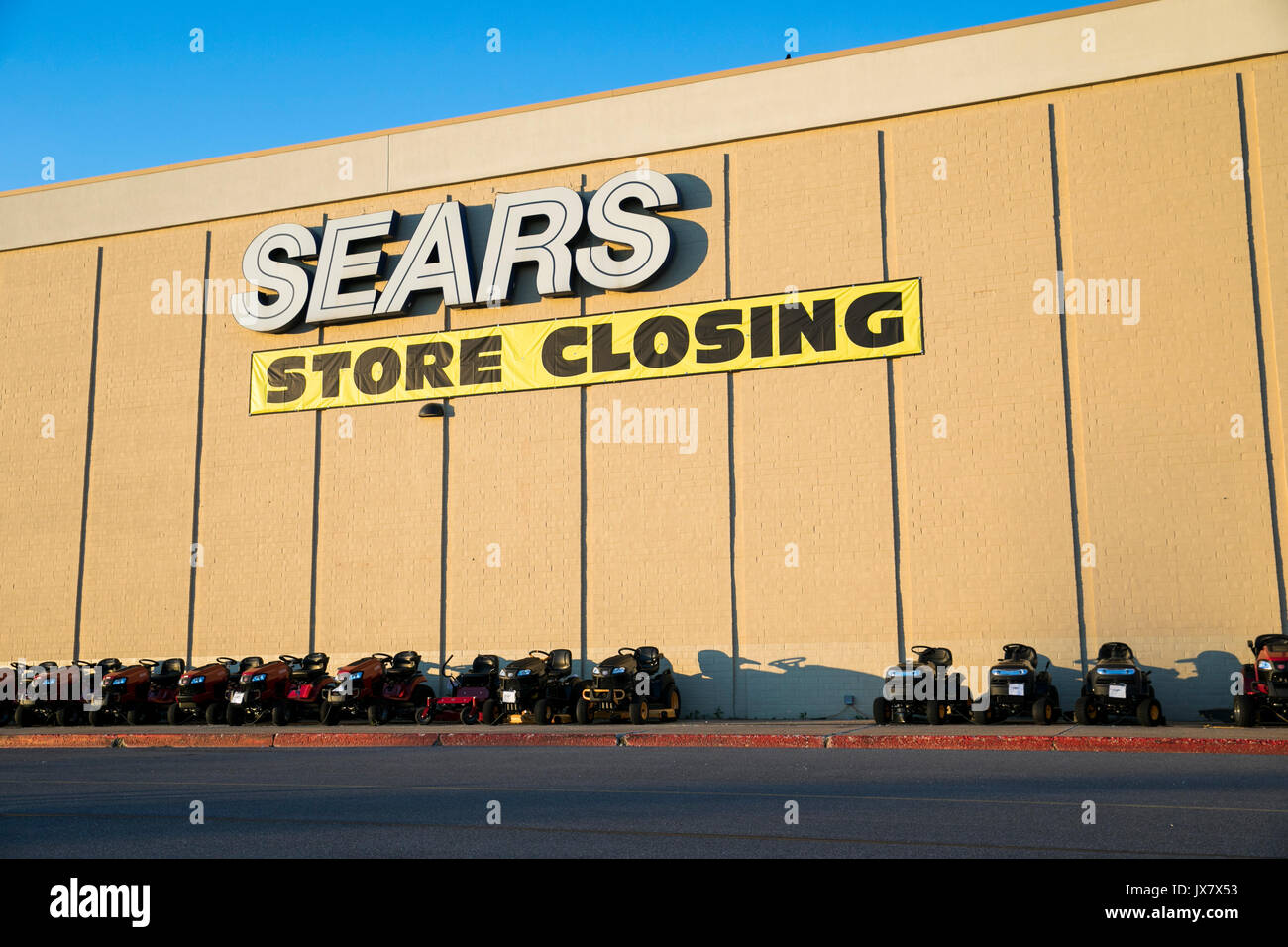 A Sears retail store with a "Store Closing" banner in Hagerstown ...