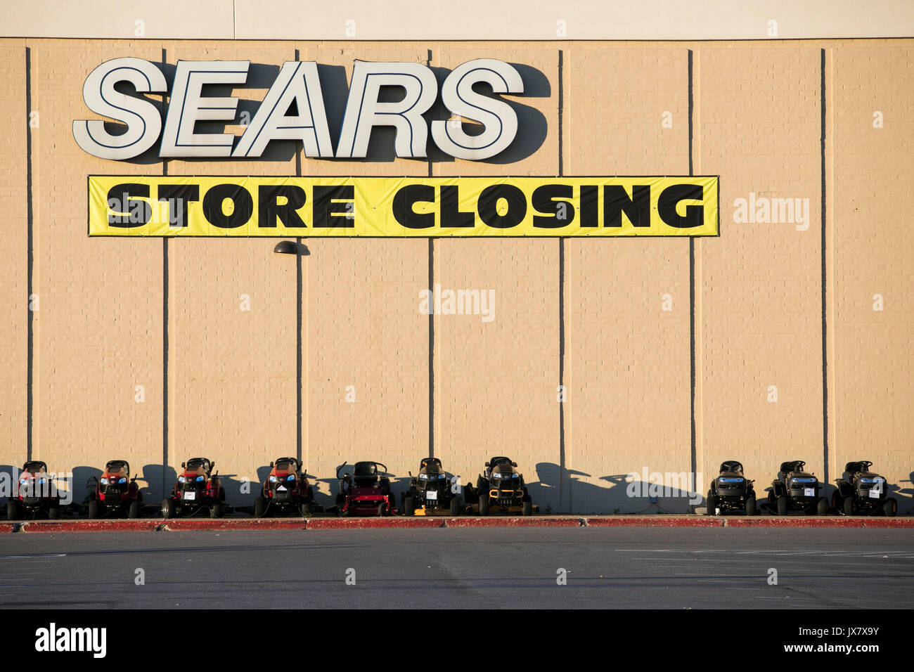 A Sears retail store with a "Store Closing" banner in Hagerstown ...