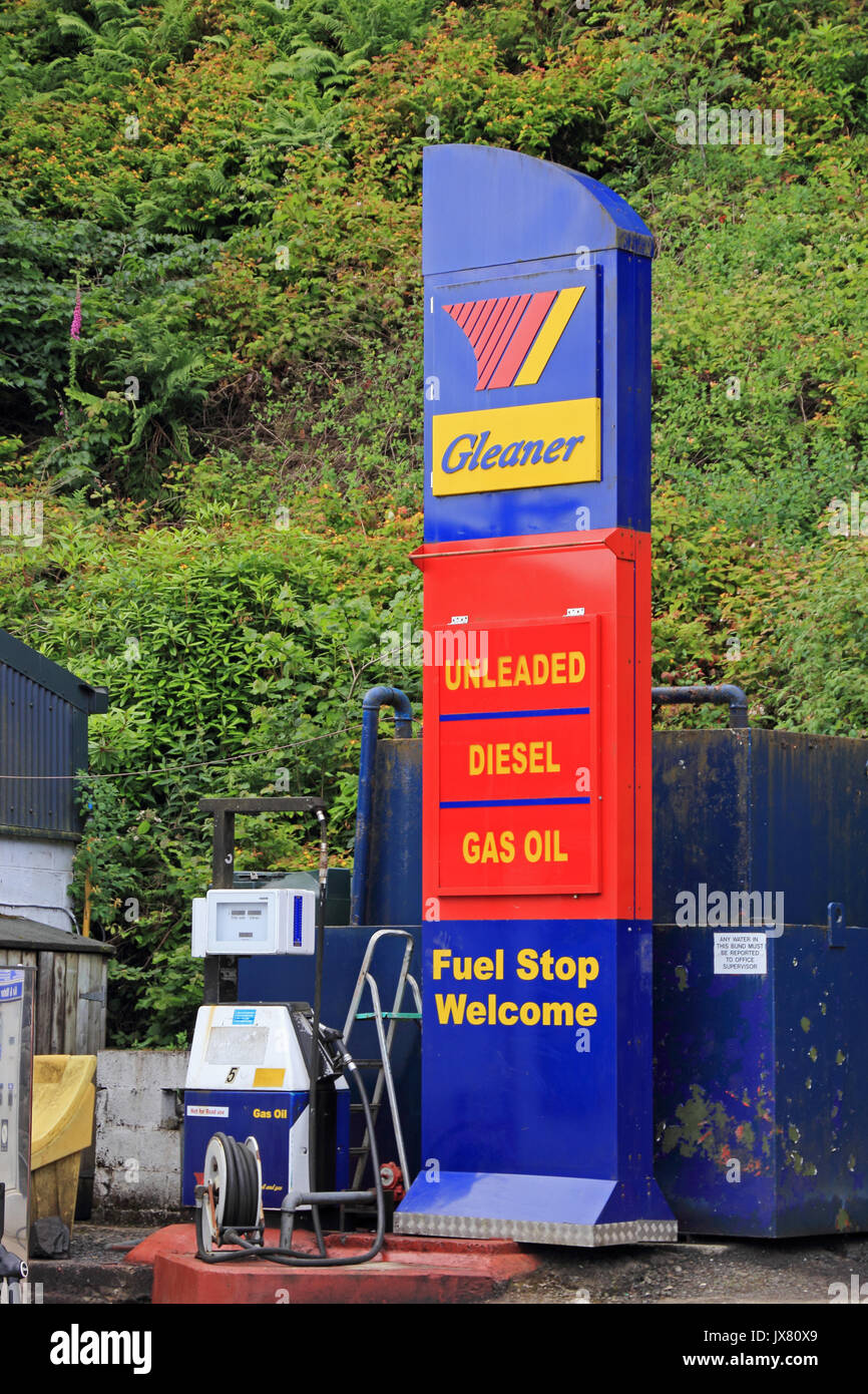 Gleaner hi-res stock photography and images - Alamy