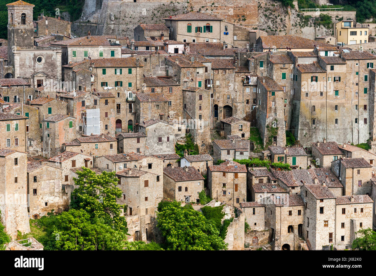 View of ancient town of Sorano, Italy Stock Photo - Alamy