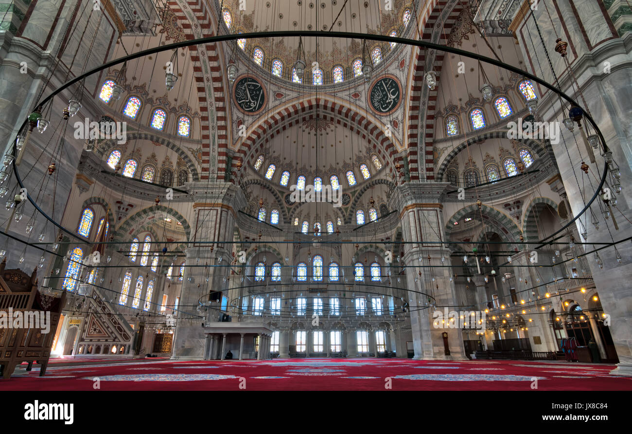 Interior of Fatih mosque, Istanbul, Turkey Stock Photo - Alamy