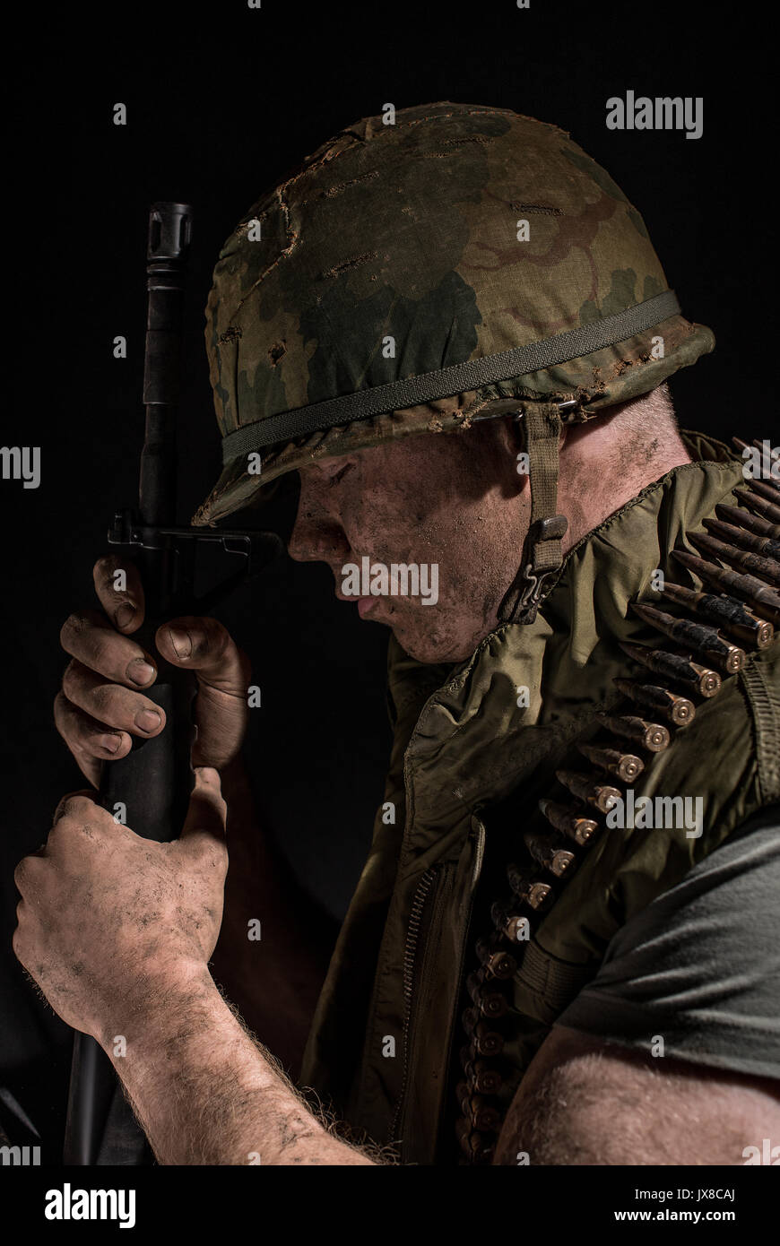Marine soldier profile hi-res stock photography and images - Alamy