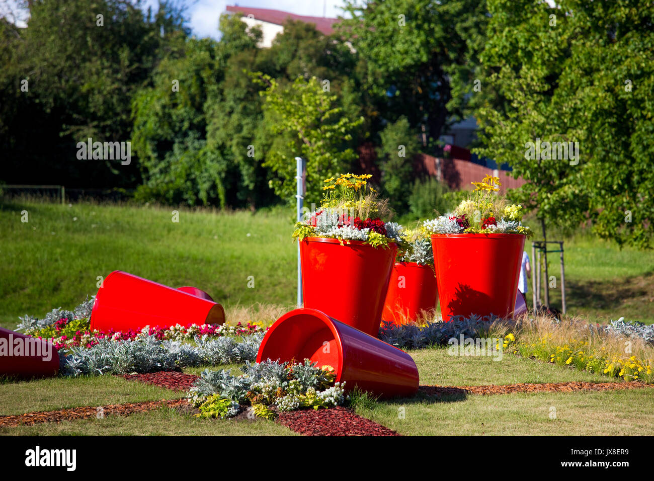 Landscape design flower hi-res stock photography and images - Alamy