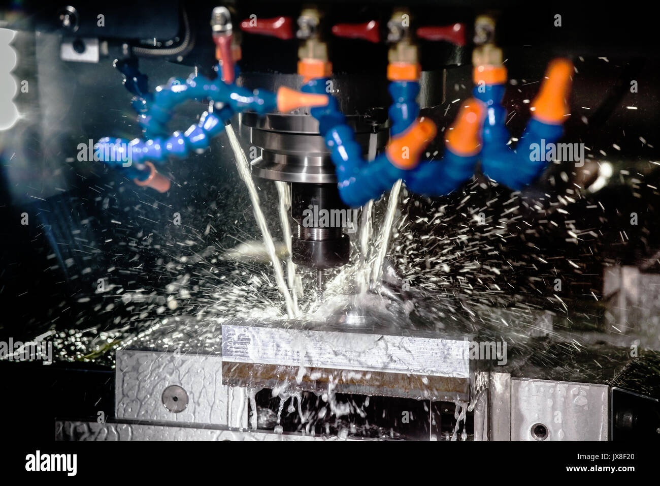 Cnc vertical milling hi-res stock photography and images - Alamy