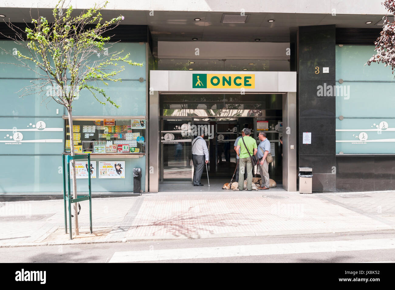 ONCE organización nacional de ciegos. Madrid. España Stock Photo - Alamy