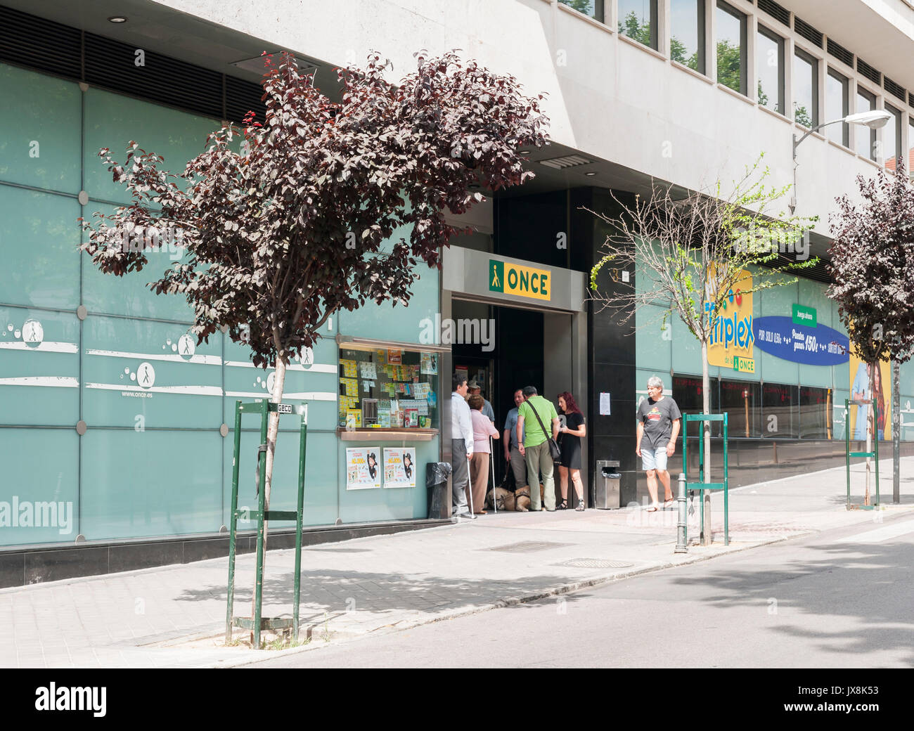 ONCE organización nacional de ciegos. Madrid. España Stock Photo - Alamy