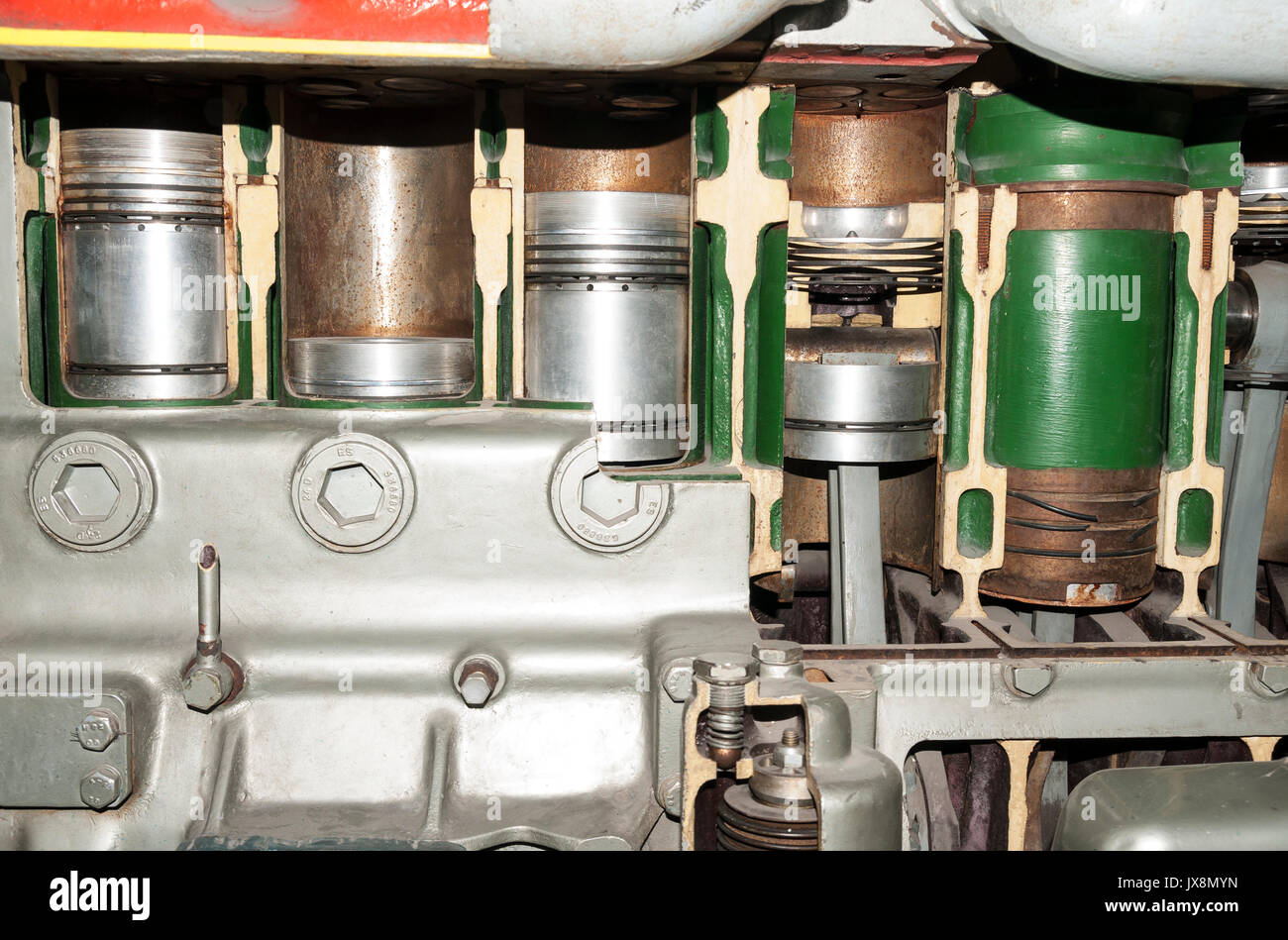 Motor de camión diesel hi-res stock photography and images - Alamy