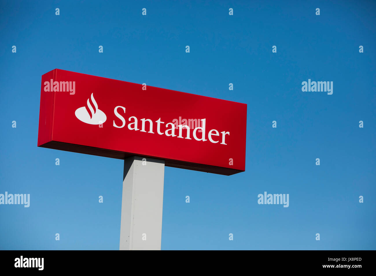 Santander logo hi-res stock photography and images - Alamy