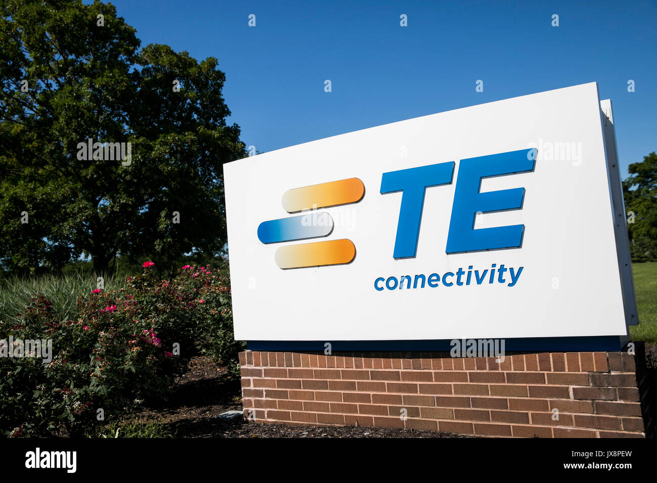 Te connectivity logo hi-res stock photography and images - Alamy