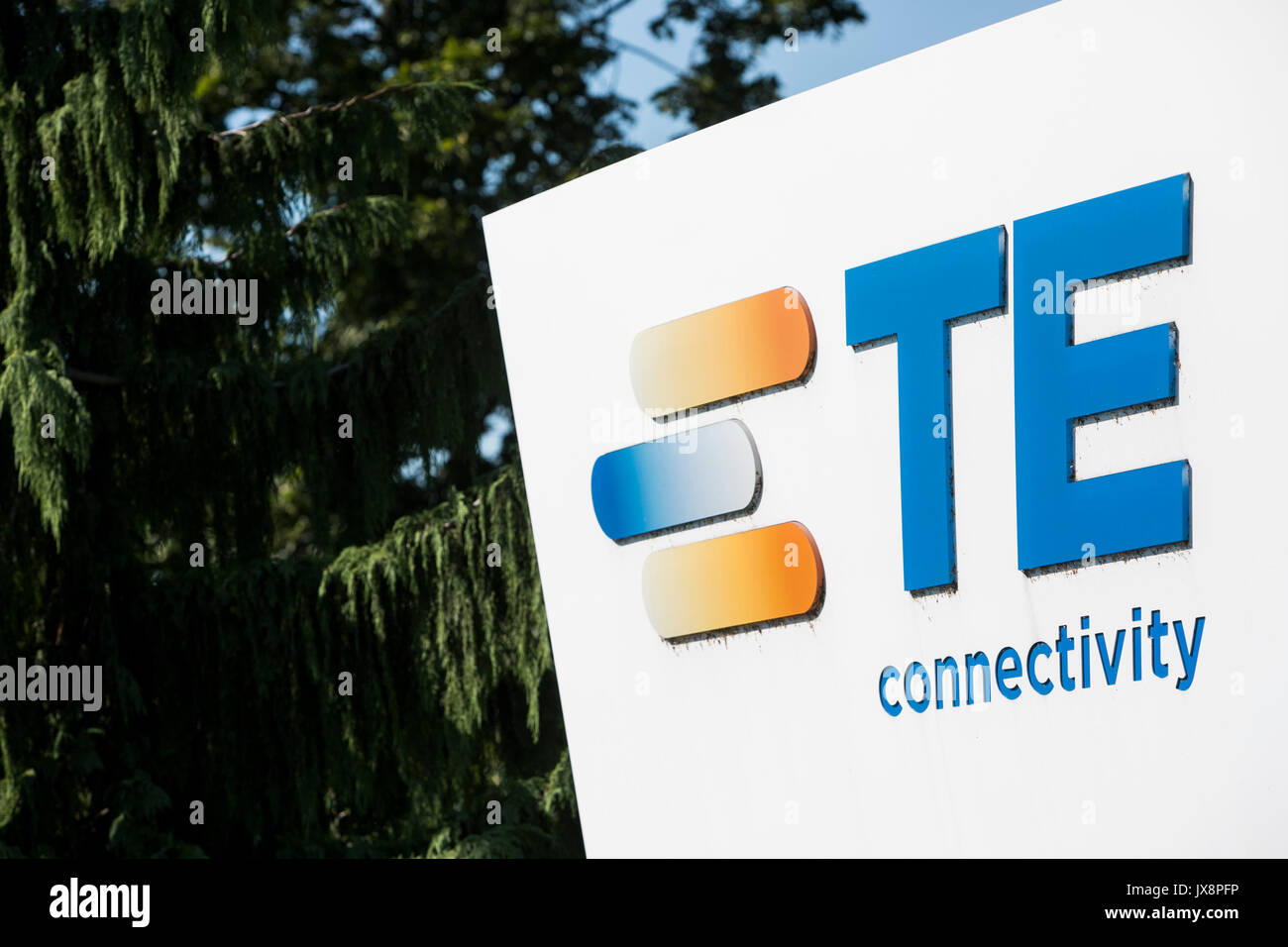 Te connectivity logo hi-res stock photography and images - Alamy