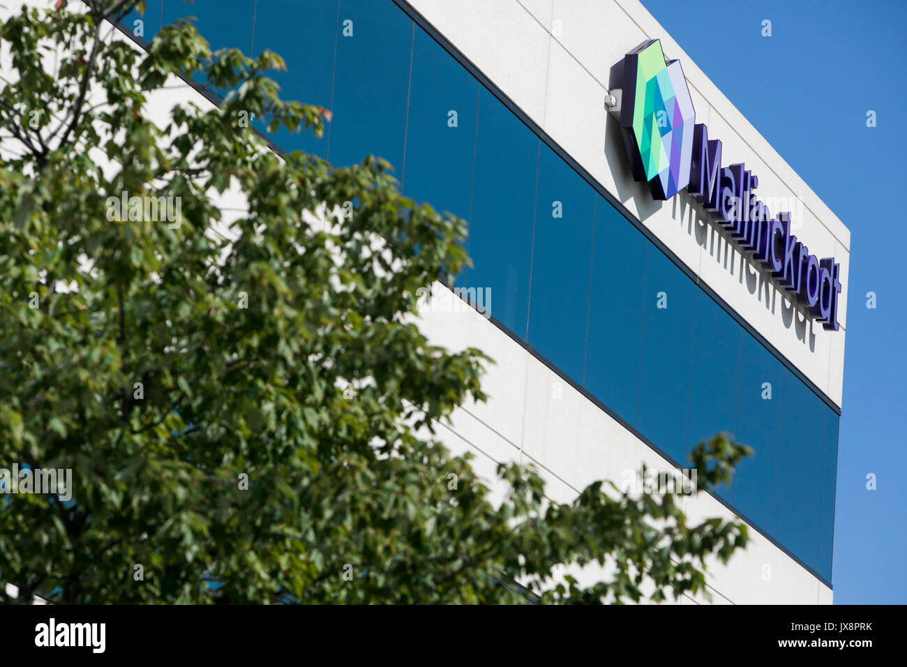 Mallinckrodt logo hi-res stock photography and images - Alamy