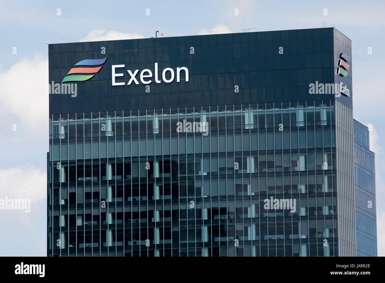 Exelon building hi-res stock photography and images - Alamy