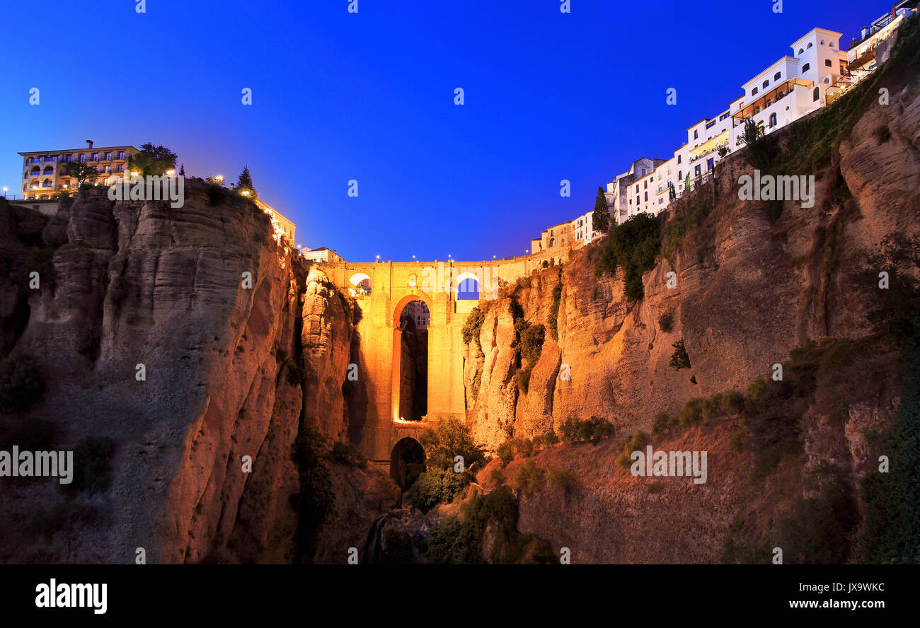 Night gorge ronda bridge hi-res stock photography and images - Alamy