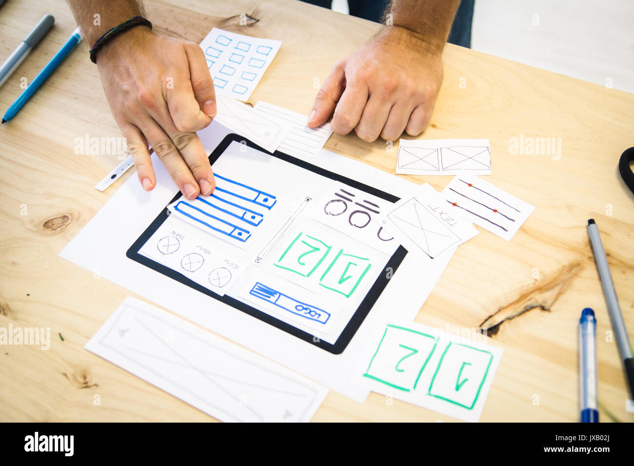 Ui designing hi-res stock photography and images - Alamy