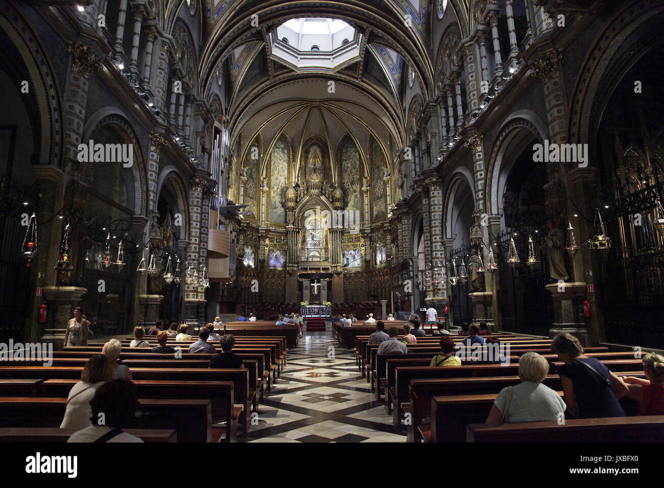 Interior basilica de santa hi-res stock photography and images - Alamy