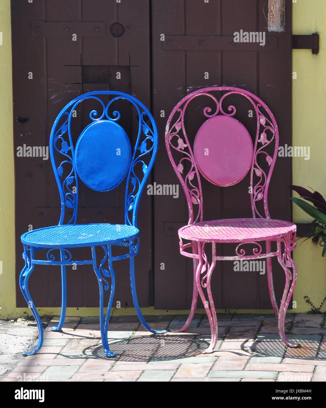 Pink and Blue Parlor Chairs Stock Photo - Alamy