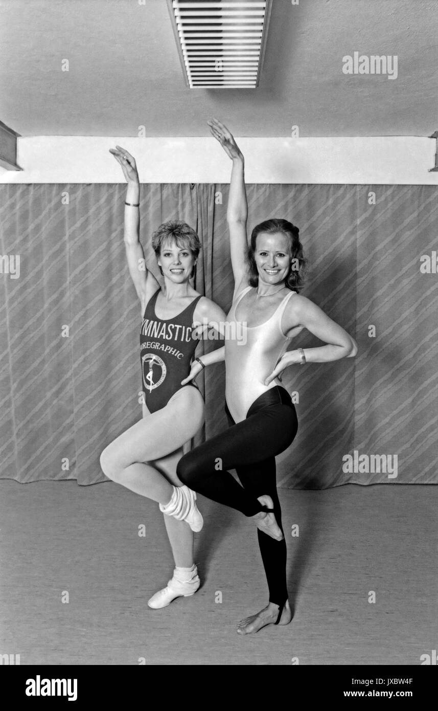 Deutsche Schaupielerin Claudia Rieschel (rechts) im Sportstudio ...