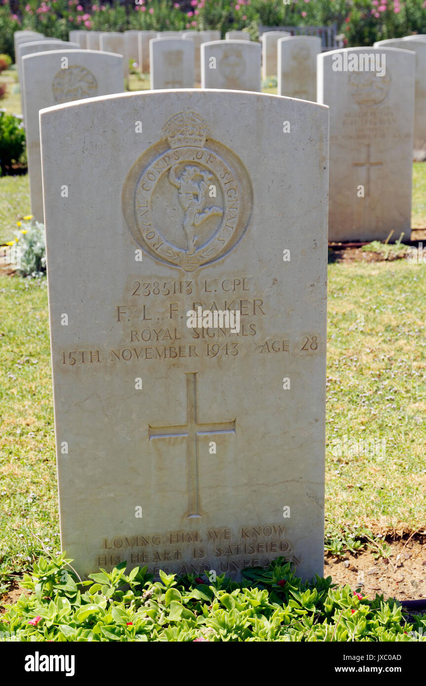 Signals regiment ww2 hi-res stock photography and images - Alamy