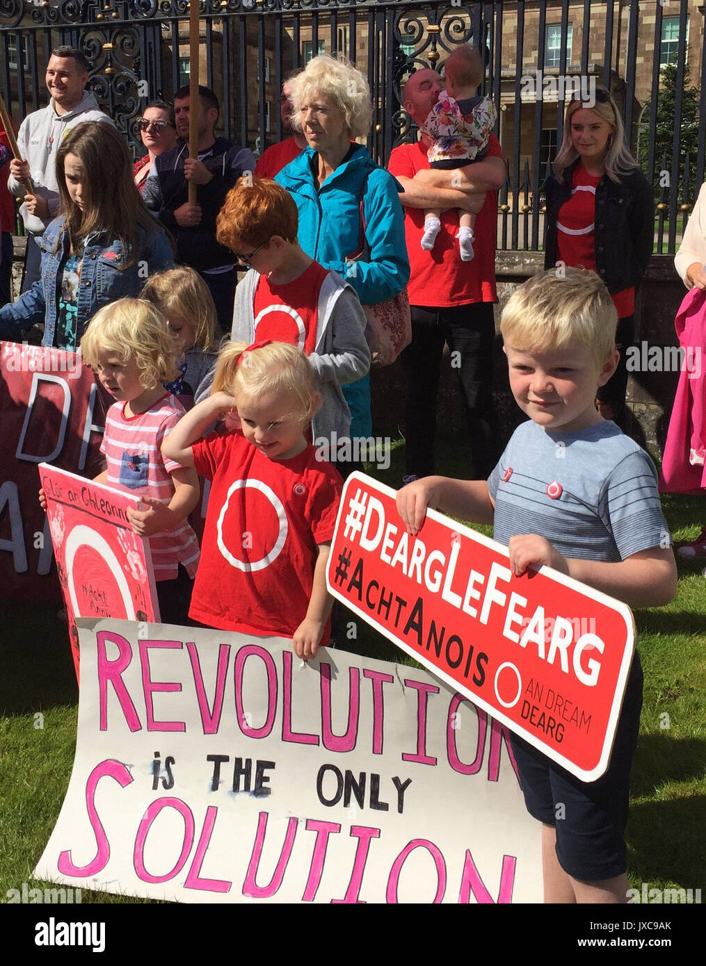 An Irish language protest takes place at gates of Hillsborough Castle ...
