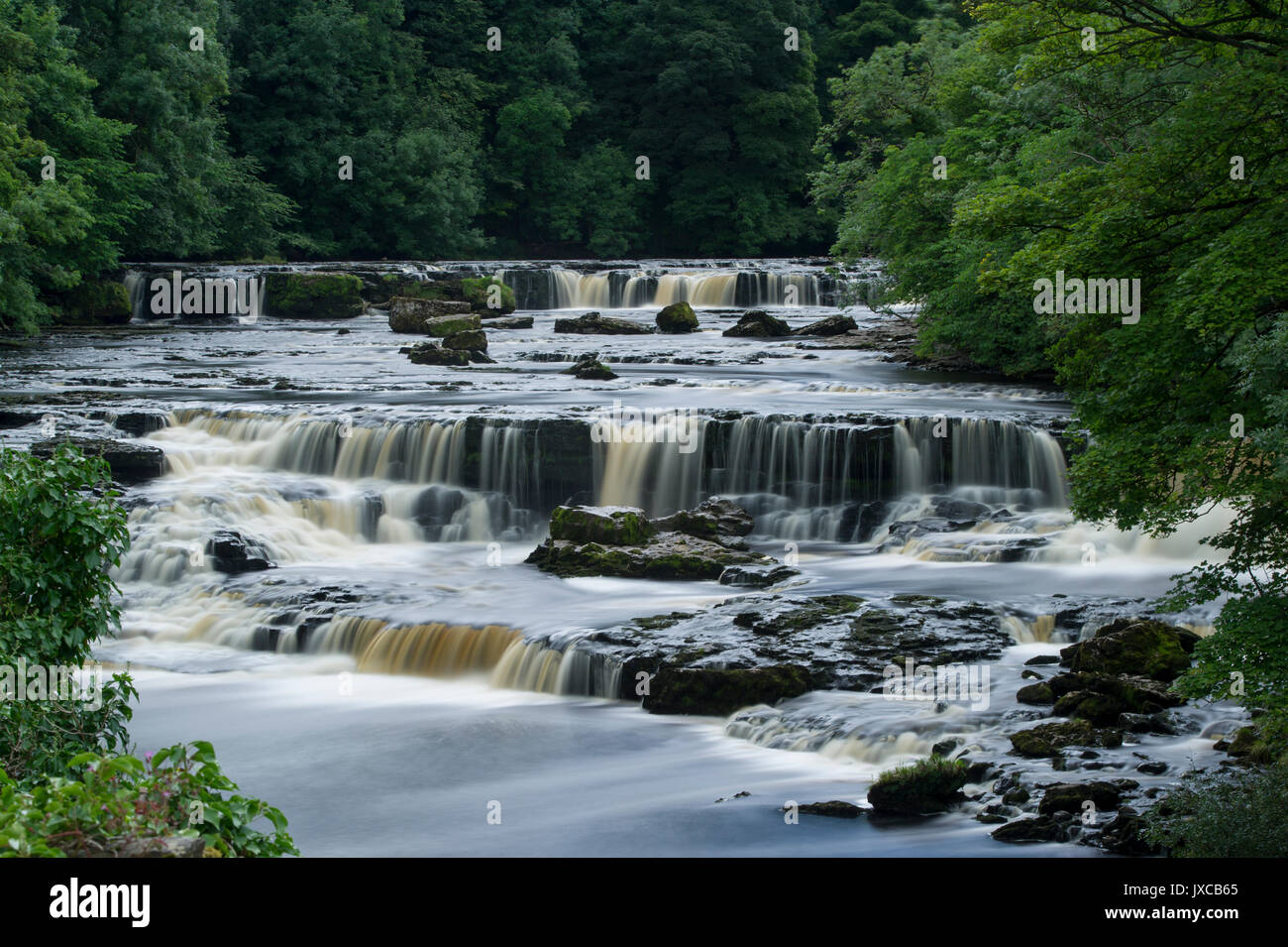 Aysgarth falls national park hi-res stock photography and images - Alamy
