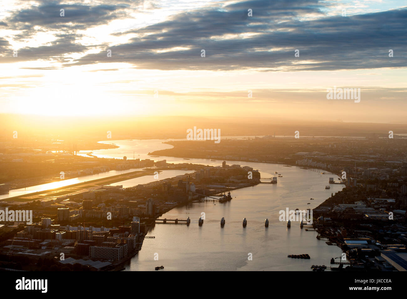 Thames estuary aerial hi-res stock photography and images - Alamy