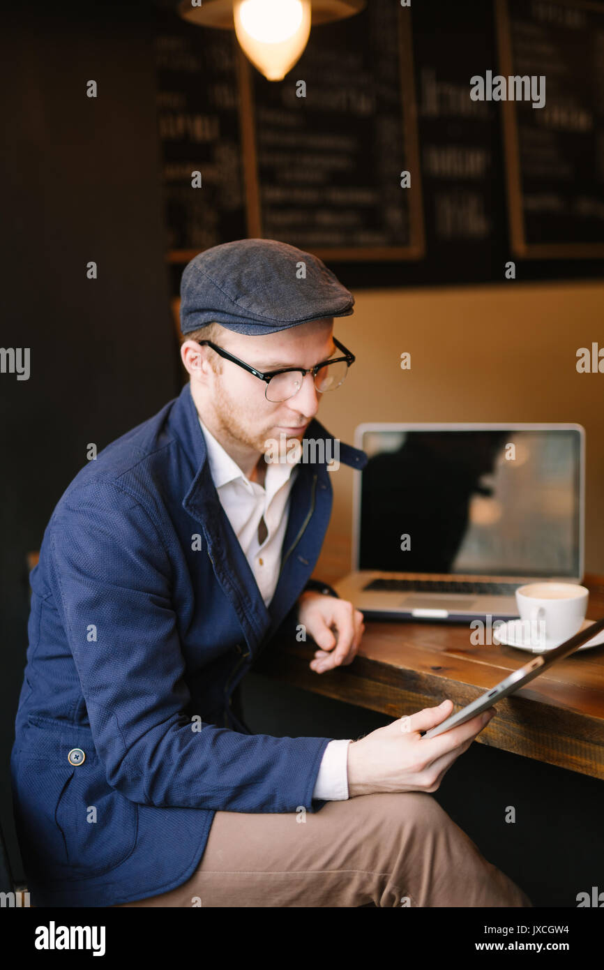 Computer student male cafe hi-res stock photography and images - Alamy