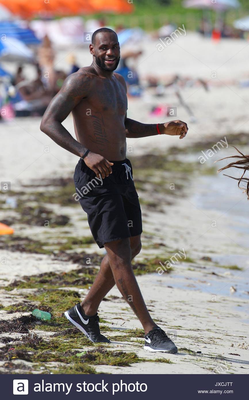 Running Shoes Sneakers Nike Stock Photos & Running Shoes Sneakers Nike ...