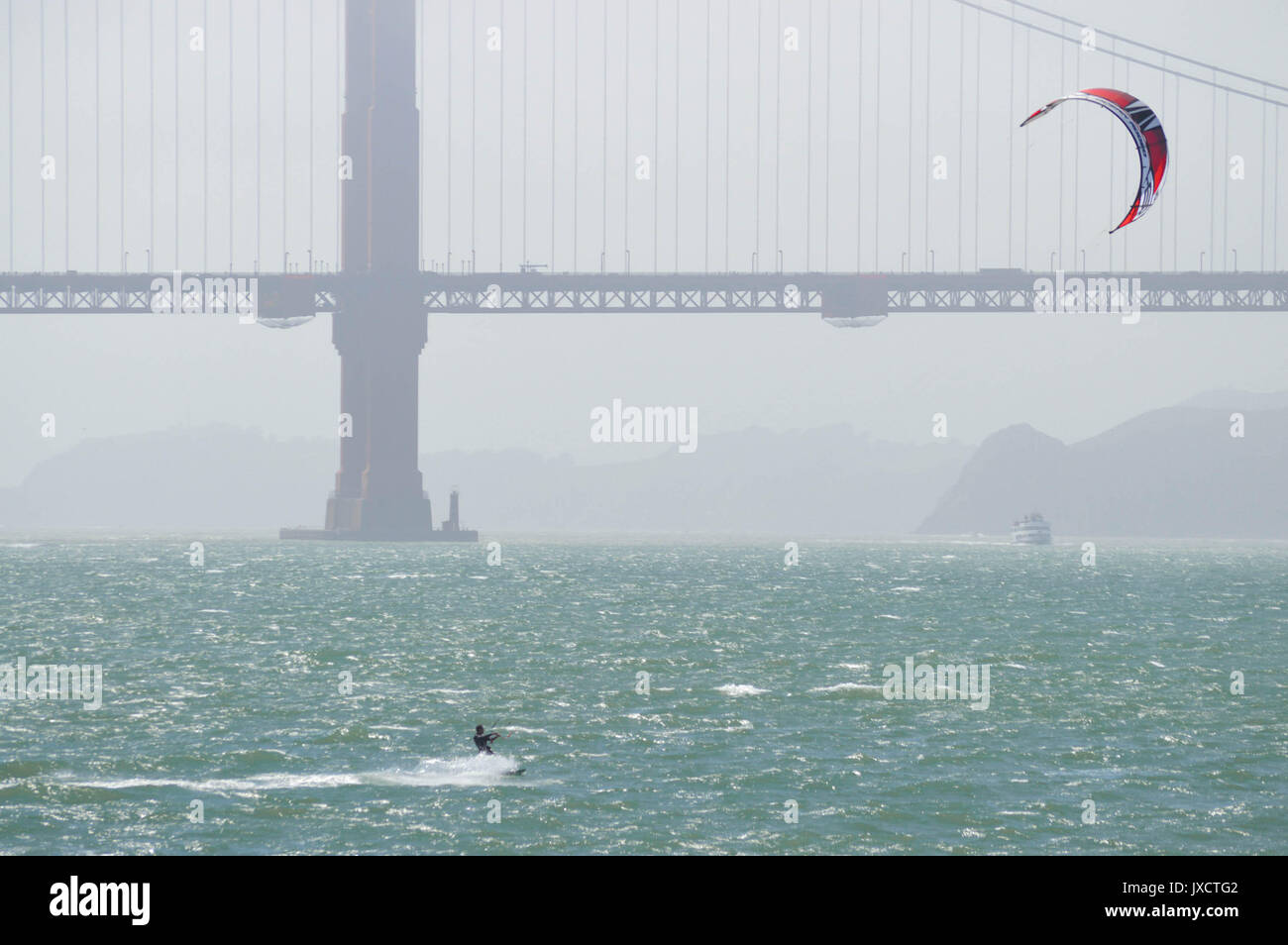 Golden gate bridge surfing hi-res stock photography and images - Alamy