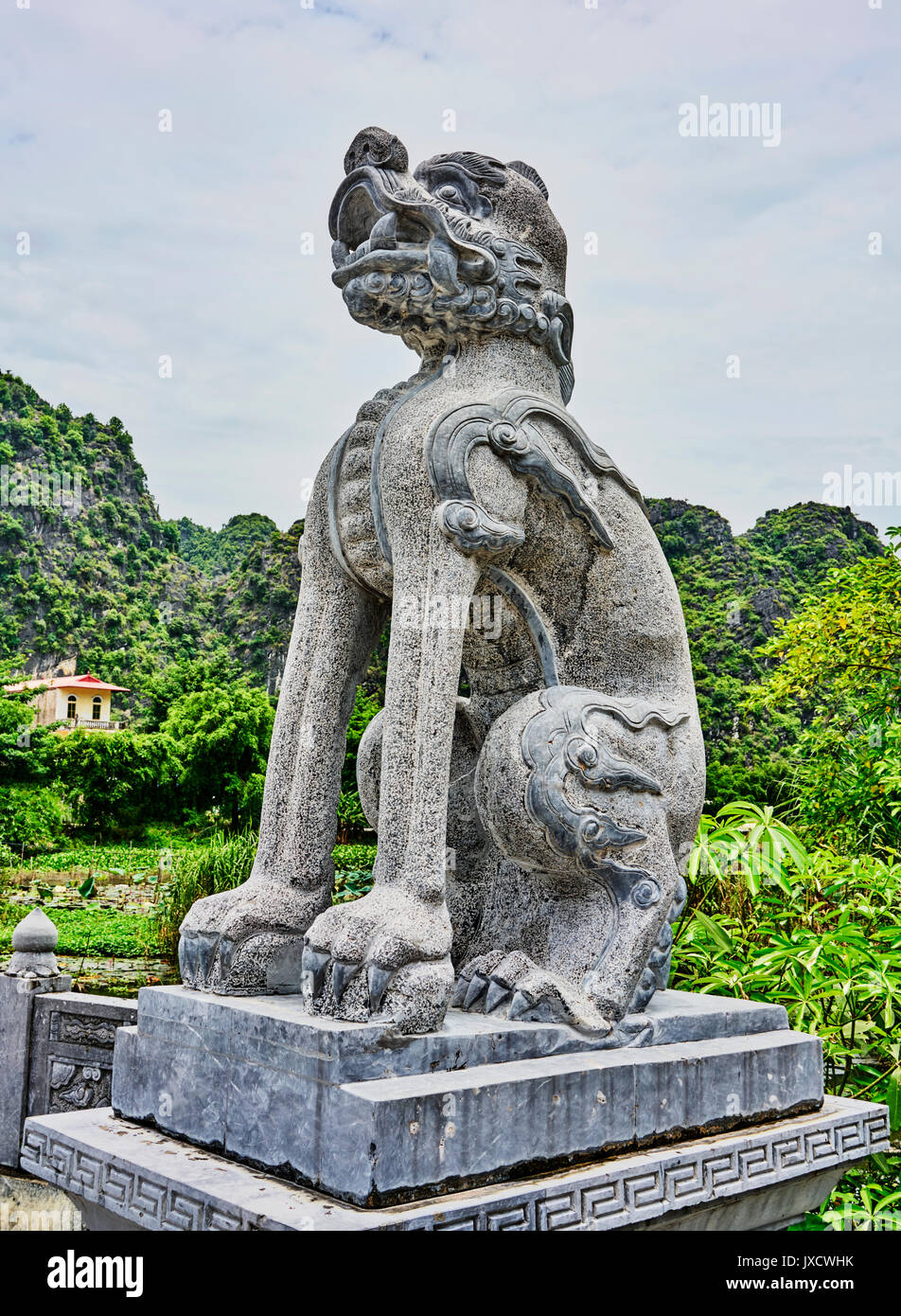sculpture of asian temple with stone carving Stock Photo - Alamy