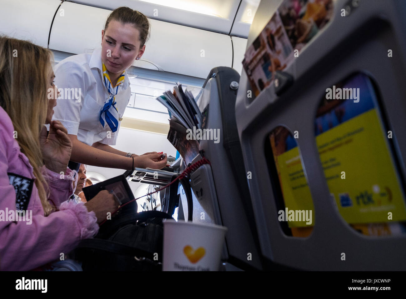 Thomas cook airlines hi-res stock photography and images - Alamy