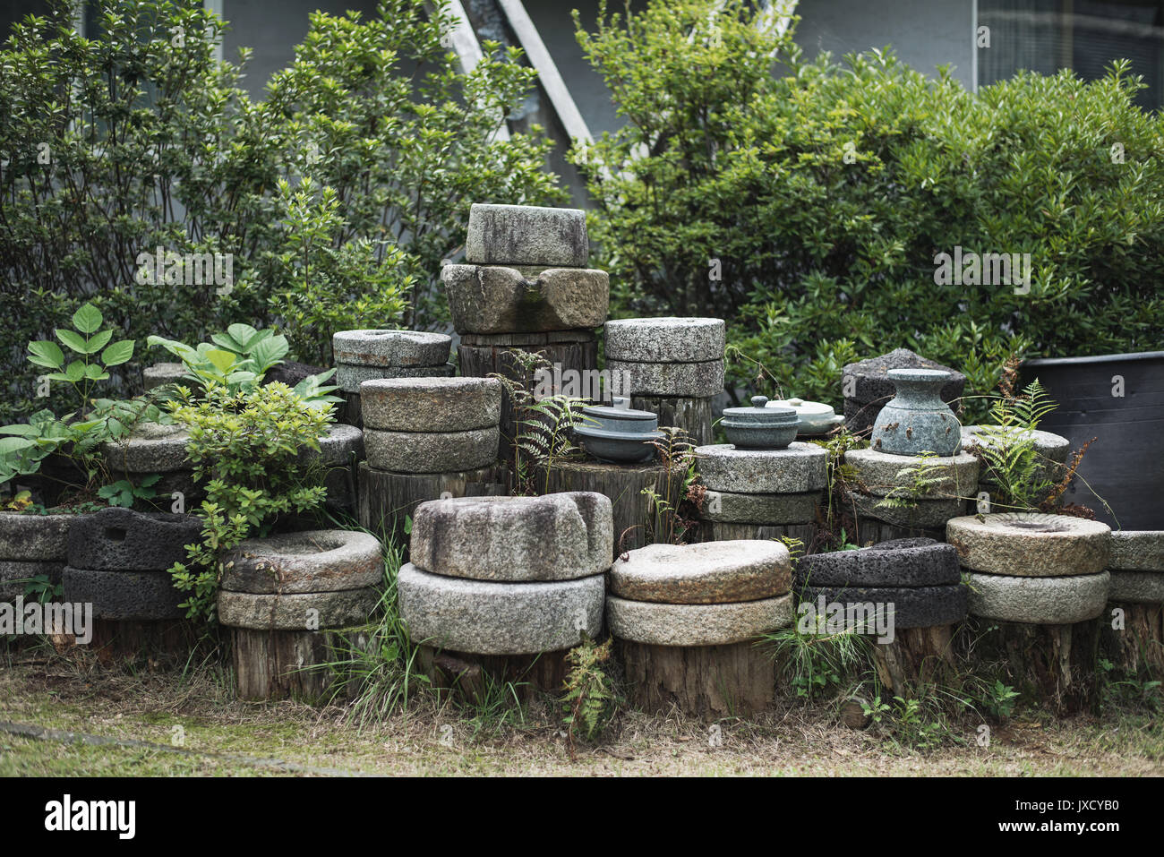 Traditional Korean bowl made of stone Stock Photo - Alamy