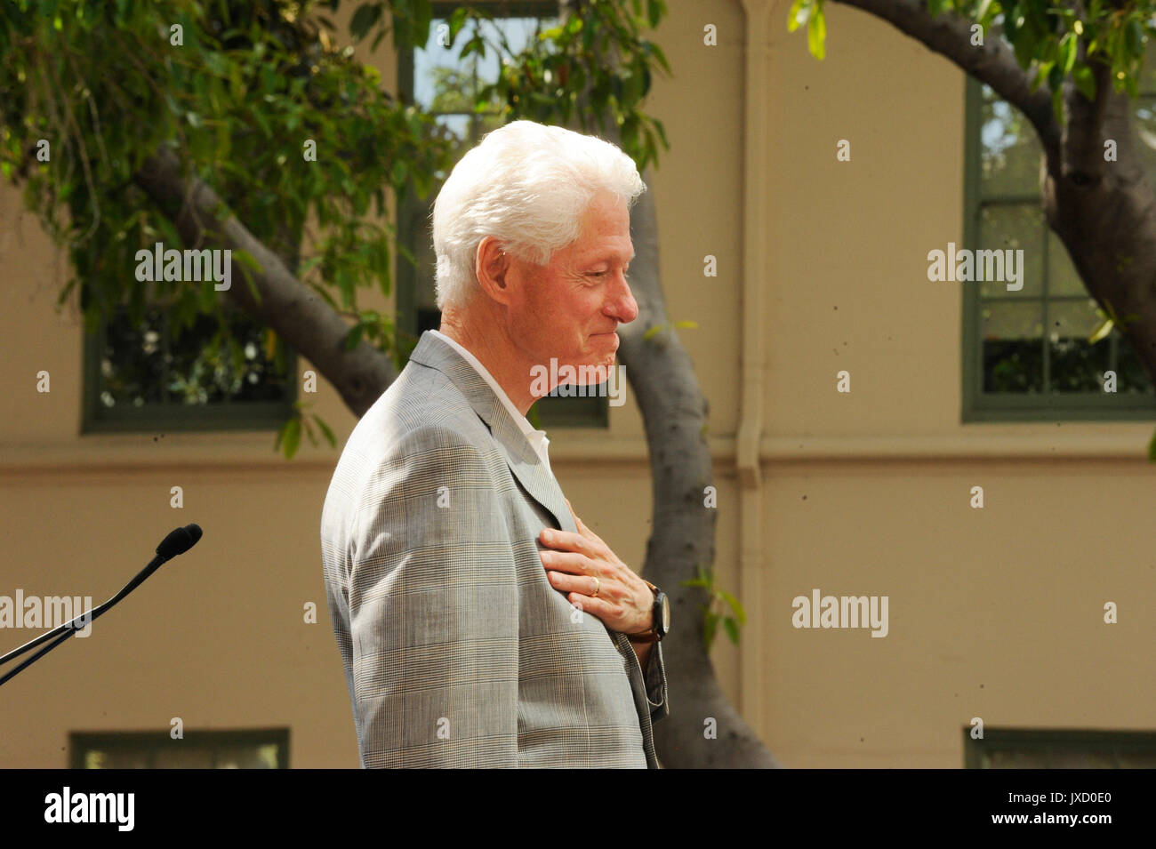 President Bill Clinton gives speech Hillary Clinton campaign rally ...