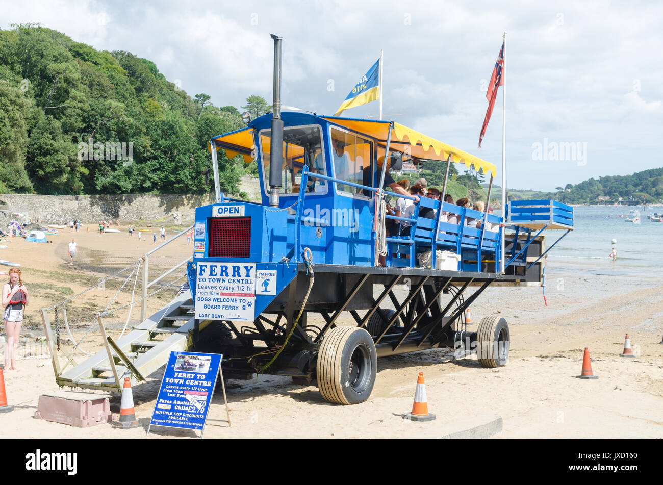 South sands ferry sea tractor hi-res stock photography and images - Alamy