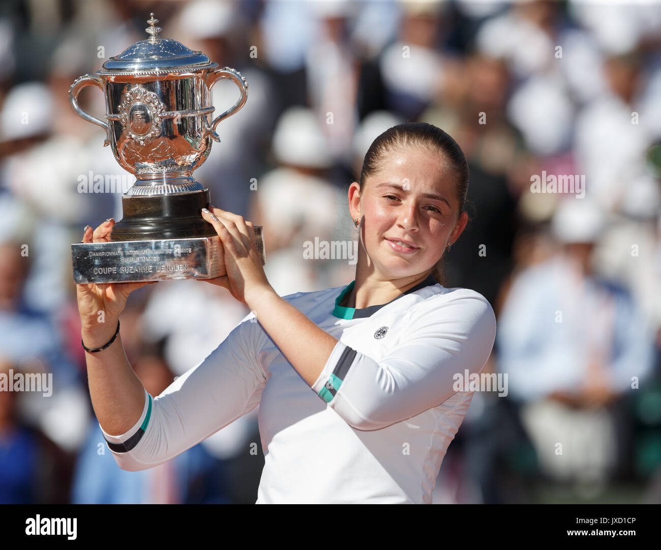 JELENA OSTAPENKO (LAT) winner of the French Open 2017 holding the ...