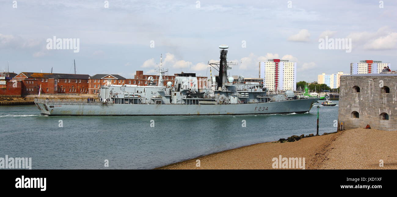 Royal Navy Type 23 Frigate HMS Iron Duke (F234) arriving home to ...