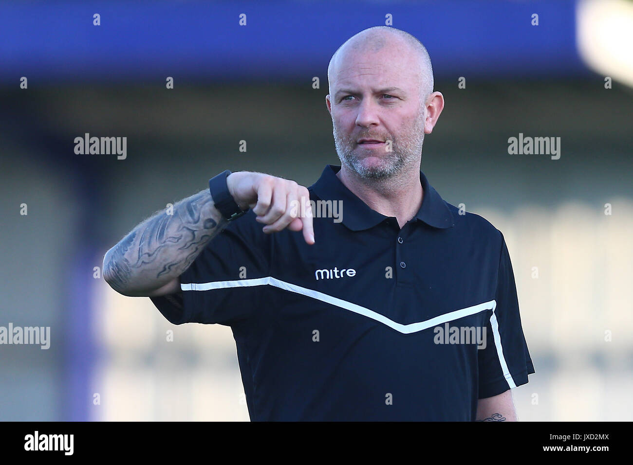 Harrow Borough manager Steve Baker during Wingate & Finchley vs Harrow ...