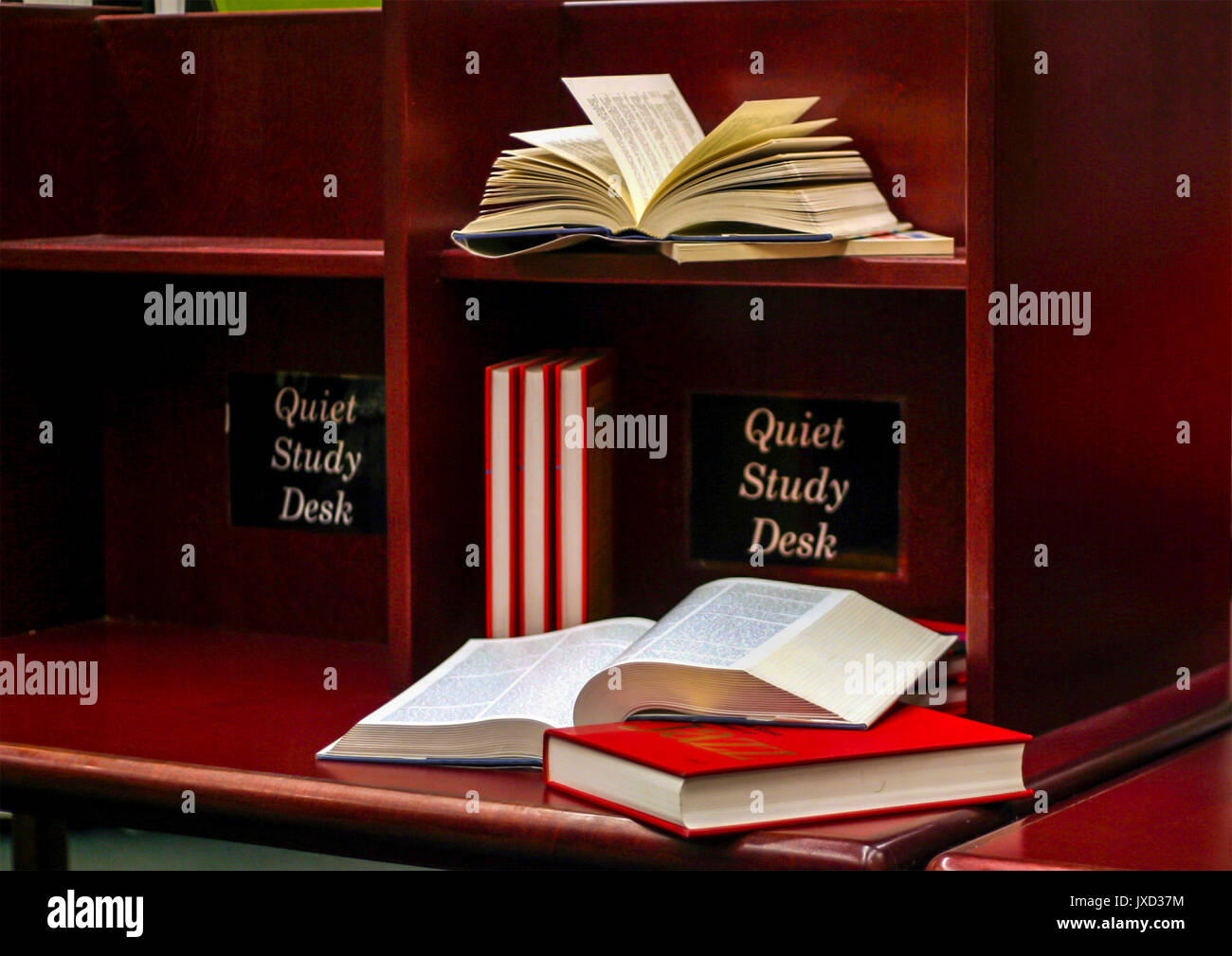 Quiet sign library hi-res stock photography and images - Alamy
