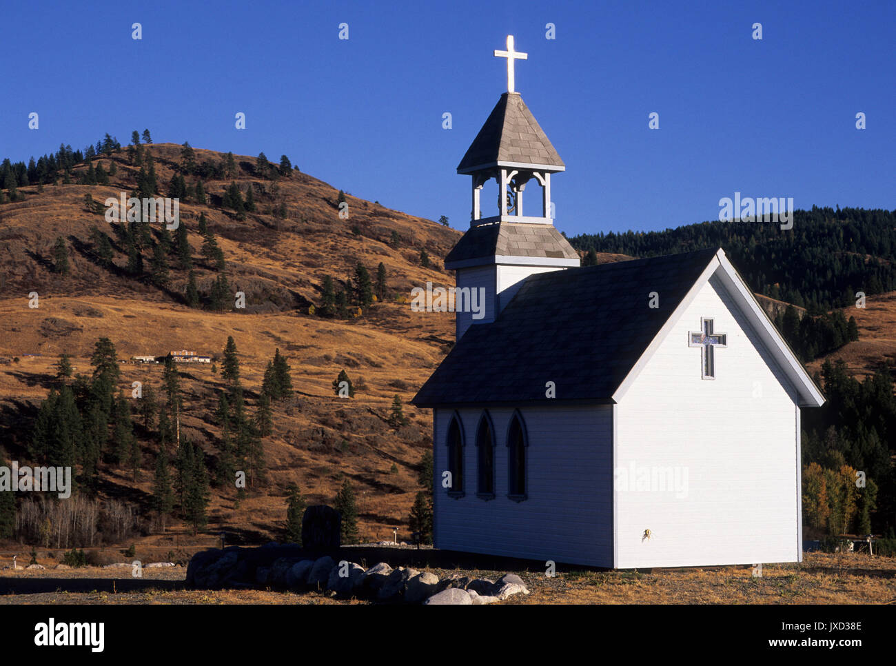 High cross chapel hi-res stock photography and images - Alamy