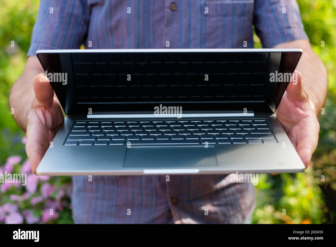 Binding technology hi-res stock photography and images - Alamy