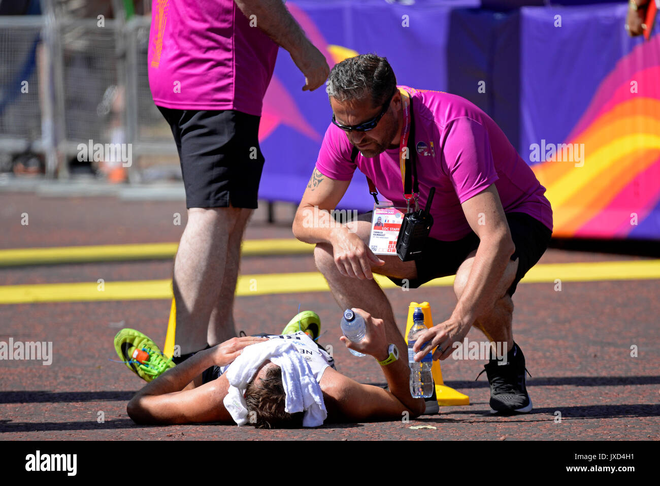 Collapsed marathon runner hi-res stock photography and images - Alamy