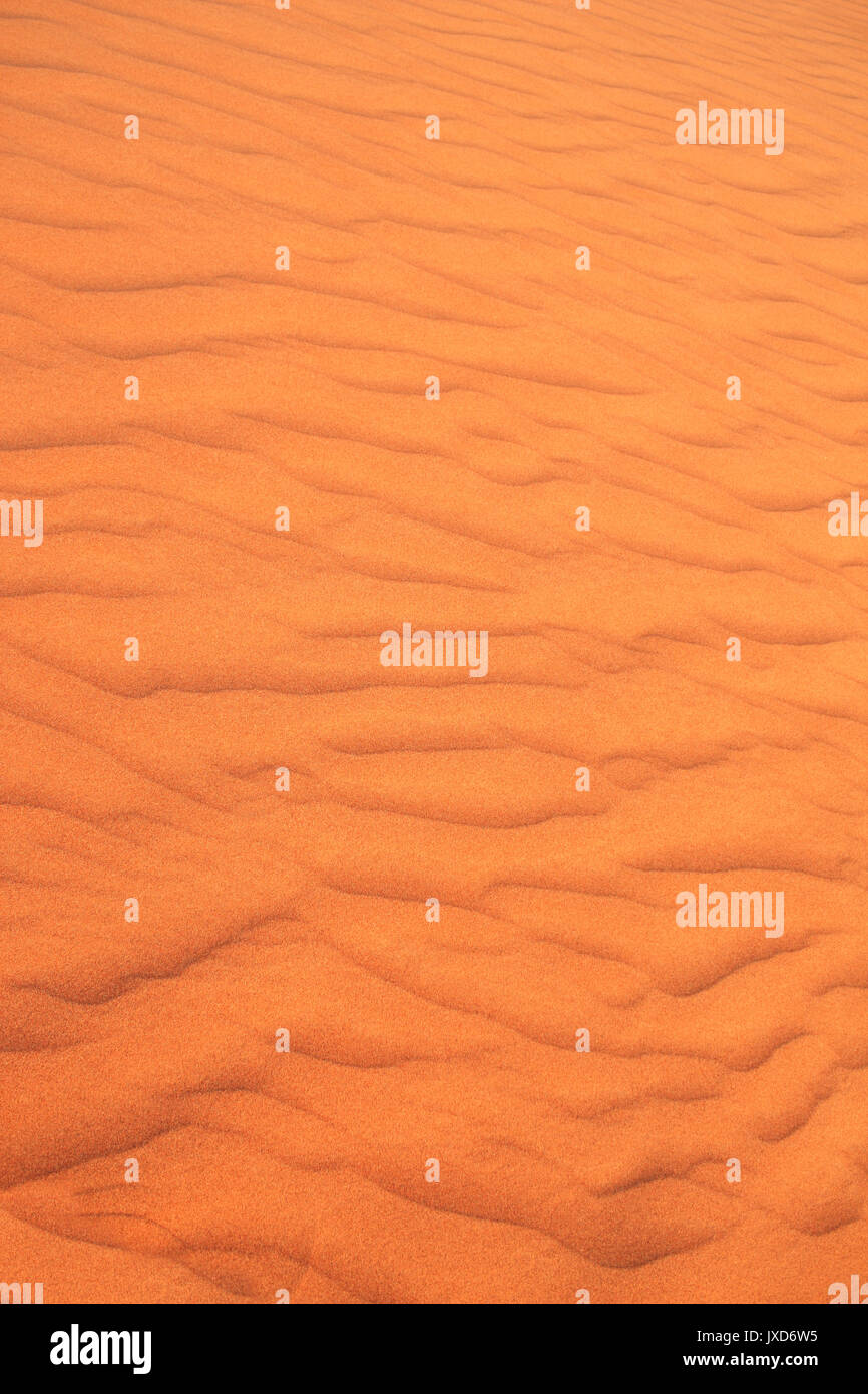 Texture of sand dune of orange color in desert, UAE Stock Photo - Alamy