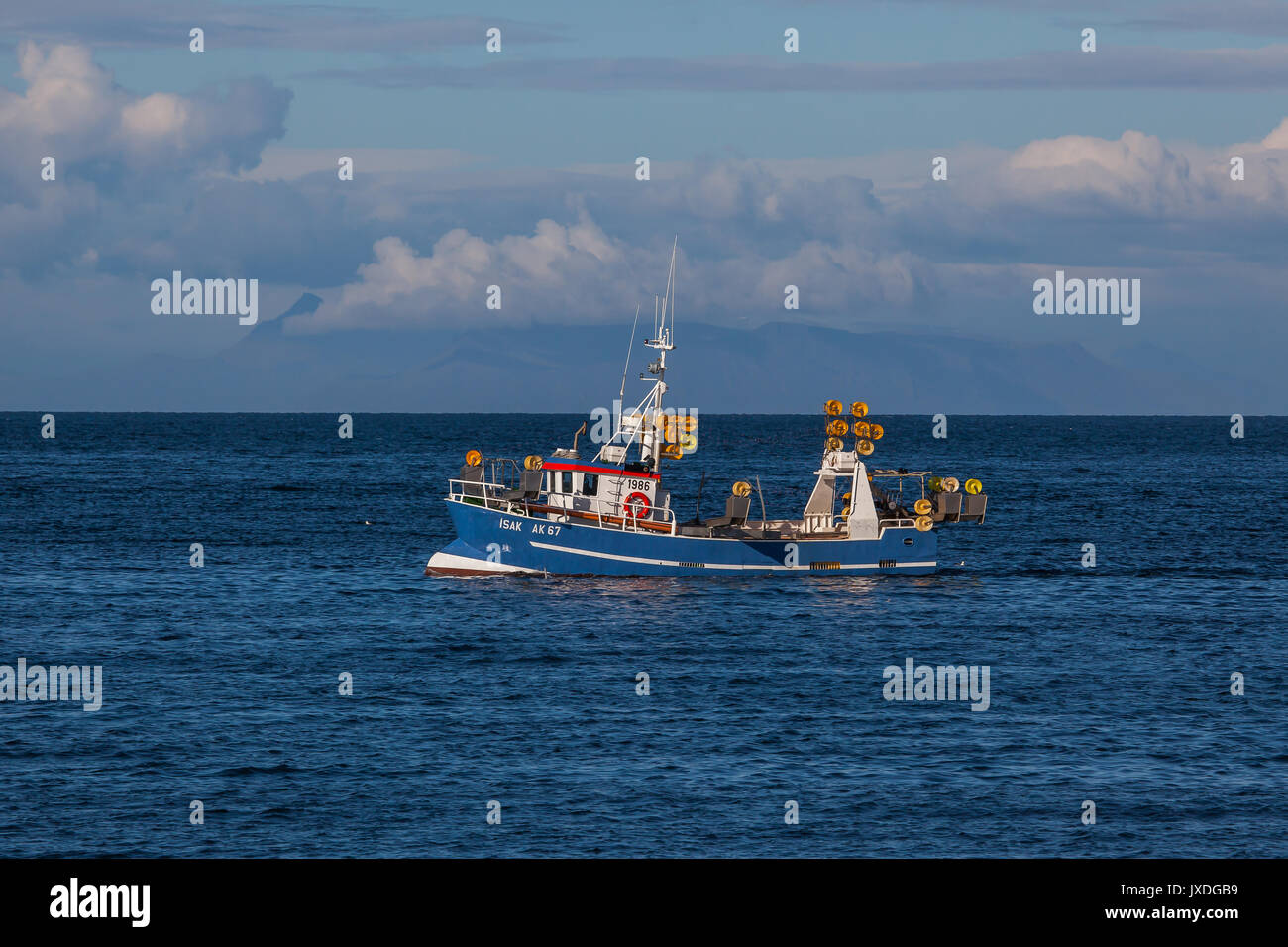 Commercial fishing boat hi-res stock photography and images - Alamy